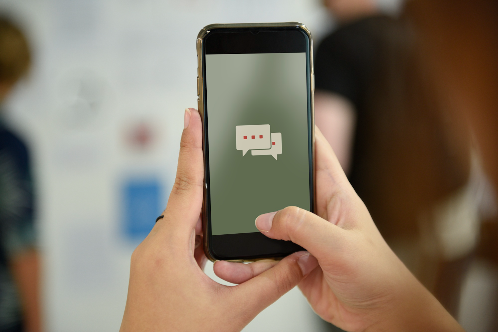 Emotional Cheating In Texting: 8 Examples And Signs